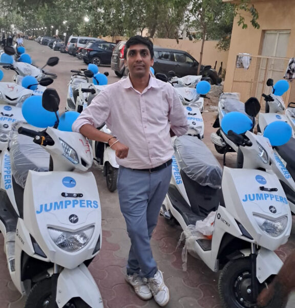 Lectrix EV Powers Up Jumppers With 500 EVs For Its Green Fleet – EV News